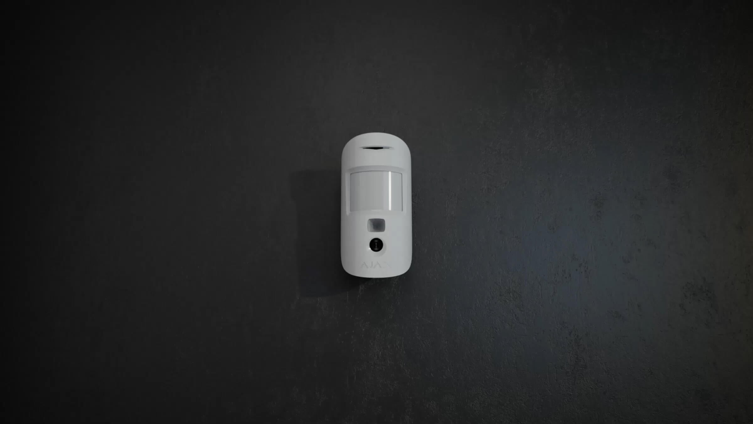 MotionCam - Motion sensor with photo verification of alarms