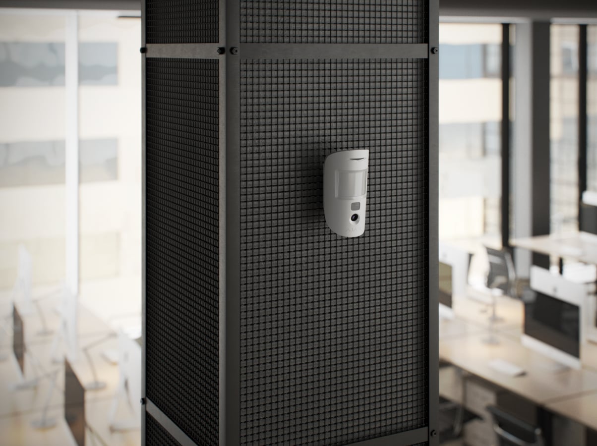 MotionCam (PhOD) — Wireless motion sensor with photo function