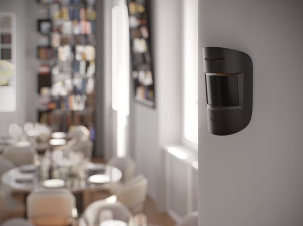 MotionProtect Plus — Motion detector with microwave sensor