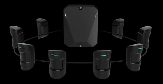 Superior Hub Hybrid — Hybrid security system control panel | Ajax Systems